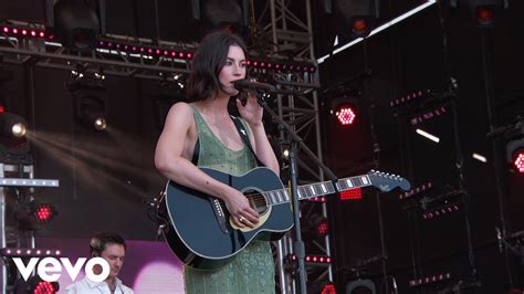 Gracie Abrams Let It Happen Jimmy Kimmel Live 2024 Youtube