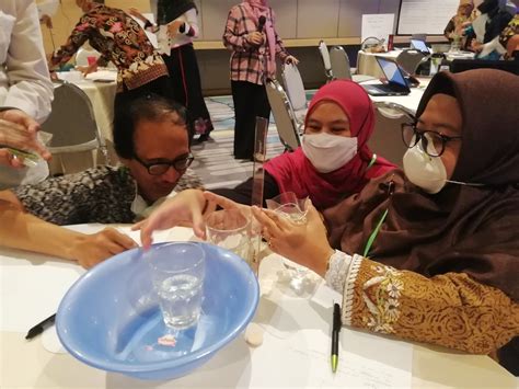 Training On Integrating Computational Thinking Into Science Learning To