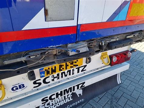 Hero Lorry Driver Who Caught Two Illegal Stowaways Trying To Get To