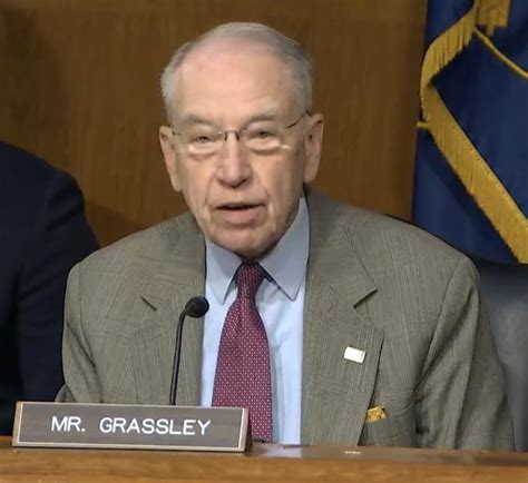 Grassley investigating FBI, DOJ over Trump criminal indictment « KJAN | Radio Atlantic, IA – AM 1220