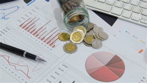 Decoding Behavioural Finance Understanding How Psychology Shapes Financial Choices