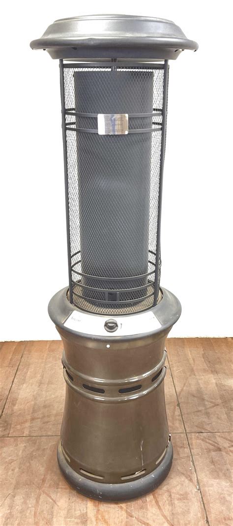 Lot Bernzomatic Outdoor Free Standing Gas Space Heater