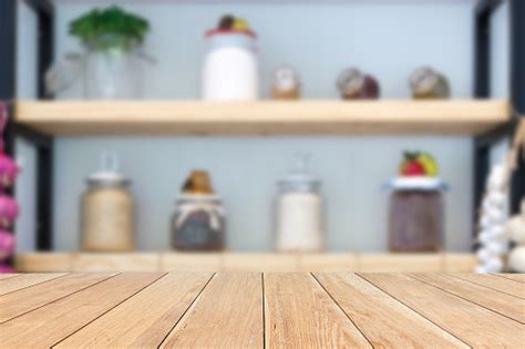 흐리게 부엌 다양 한 음식 재료 및 기구 자연 빈 패턴 나무 테이블 실내 배경디스플레이에 사용할 수 있습니다 또는 귀하의 제품을 몽타주 0명에 대한 스톡 사진 및 기타