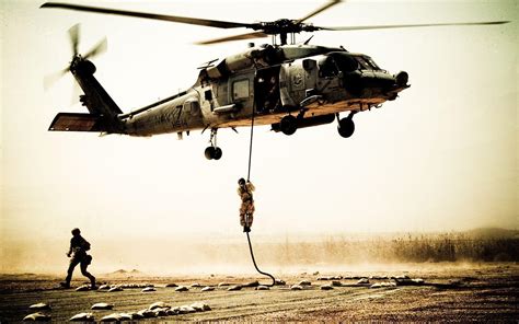 Sikorsky Uh 60 Black Hawk Wallpapers Wallpaper Cave