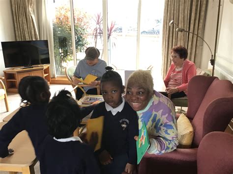 Reception Class Visit Glebe Elderly Residents