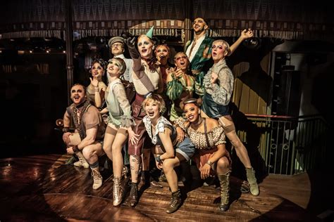 Review An Evening Of Cabaret At The Kit Kat Club London Planner
