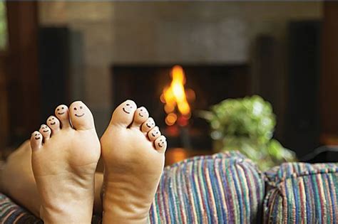 Twiggy Reveals Secrets Behind Five Of Her Most Famous Photos