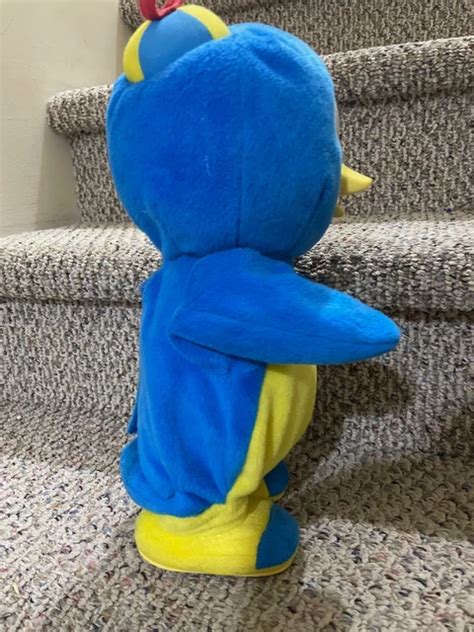 Backyardigans Sing And Spin Pablo Talking Dancing Plush Penguin 2005