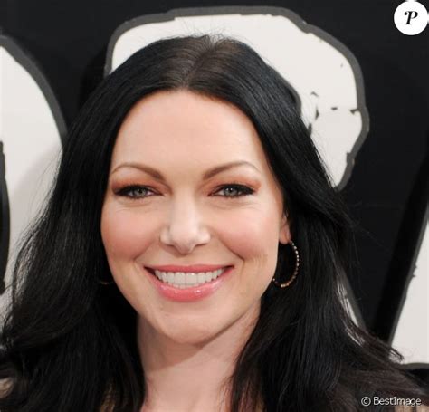 Laura Prepon Orange Is The New Black Saffiche Avec Un Ventre Rond