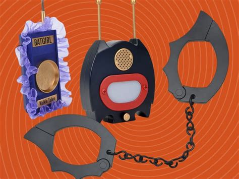 Batman Classic Tv Series Prop Replicas Batgirl Walkie Talkie Bat