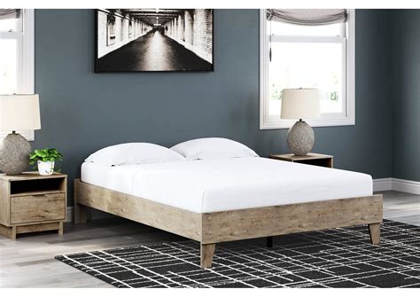 Oliah Queen Platform Bed