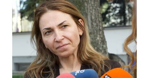 Повдигнаха ново обвинение за контрабанда на Петя Банкова