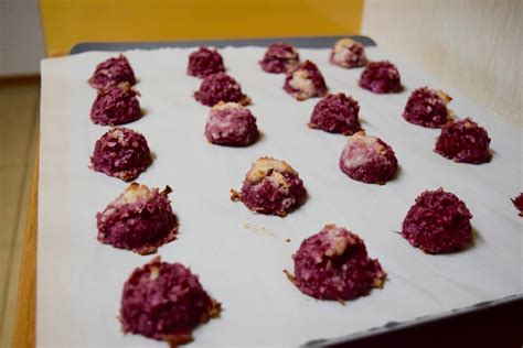 Raspberry Macaroons Confections Of A Dietitian
