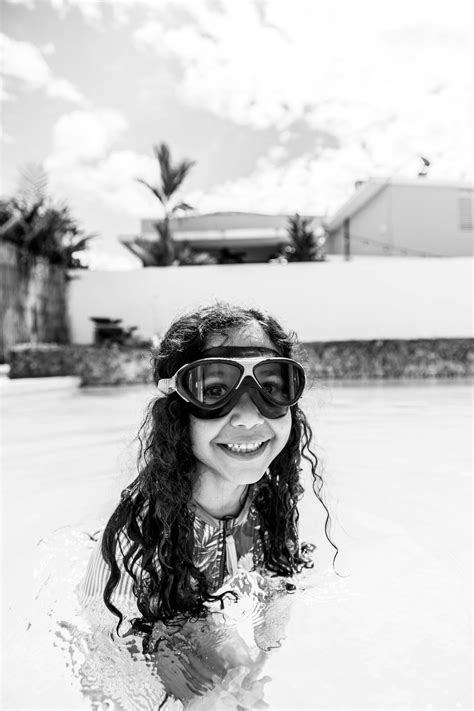 Swimming Pool Girl Photos Download The Best Free Swimming Pool Girl