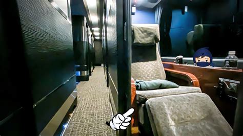 Riding Japan's luxury overnight bus 😴 Solo travel from Osaka to Tokyo ...