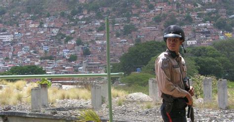 Apertura Venezuela “aquí Los Chamos Le Piden Al Niño Jesús Una Pistola