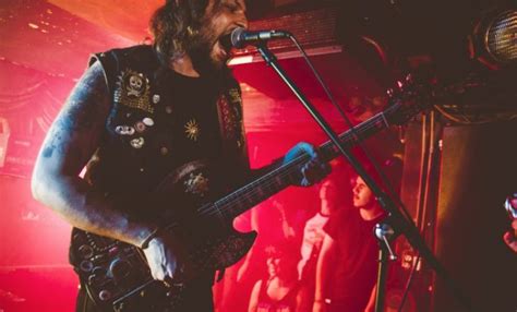 King Tuff Releases New Powerful Song “thru The Cracks” Featuring Jenny Lewis Kingtuff Garage