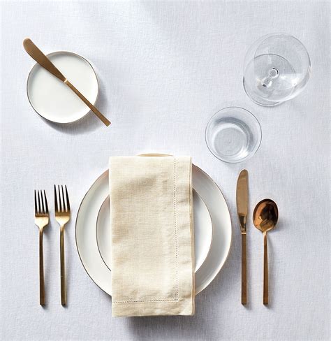 How To Set A Table Basic Casual And Formal Table Settings Table
