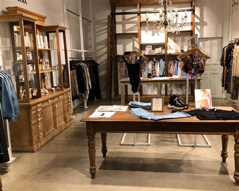 New In Córdoba Capital Tienda Multimarca De Moda Y Lifestyle