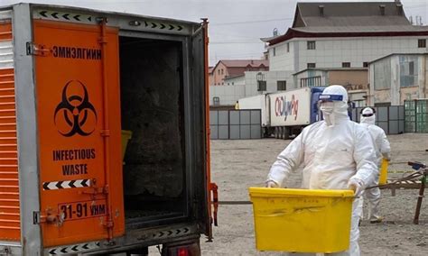 ЗАВХАН Сургуулиуд дээрх аюултай хог хаягдлыг бүртгэж устгуулжээ