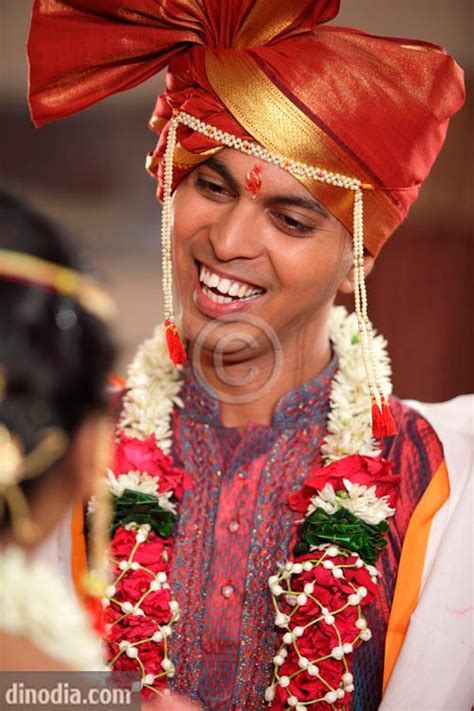 India Turban Indian Hindu Wedding Bridegroom With Traditional Maharashtrian Turban Bride