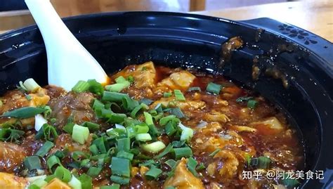山东两女子去成都旅游，吃了四道菜，拿起菜单反复确认以为看错了 知乎