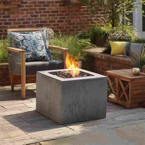 21 Small Patio Fire Pit Ideas That Actually Fit