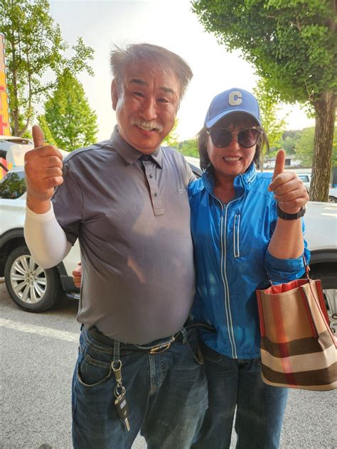 원동 타인의 삶을 함부로 말하지 마라 泉山박원동 인생은 잘 쓰인 한 권의 베스트셀러의 책보다도 더 훌륭한 창작품이다 그 누구도 타인의 삶을 함부로 말하지 마라 어떠한