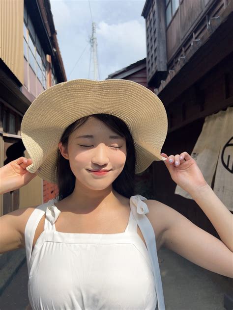 中山夏月姫ちゃんのぱ〇〇つが限界突破w ハロアップデート