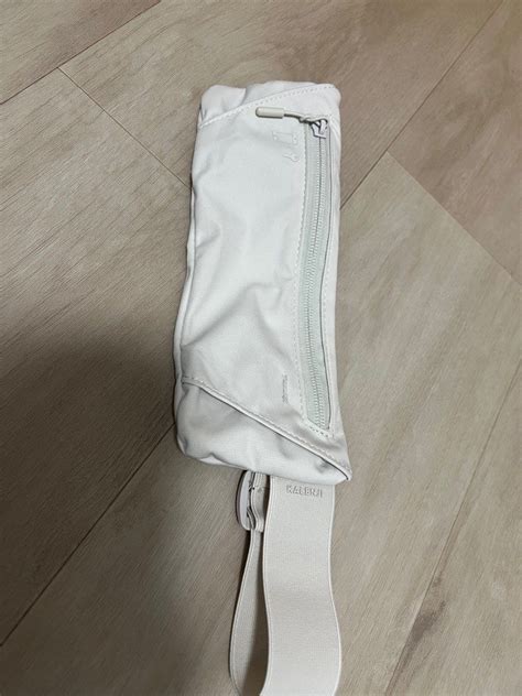Decathlon Running Utility Belt Bag Cream Color Sports Equipment
