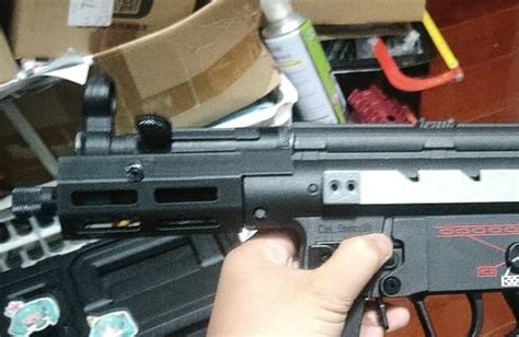 Mp5k Mlok 护木 二次创作 来自 大专教授 Makerworld