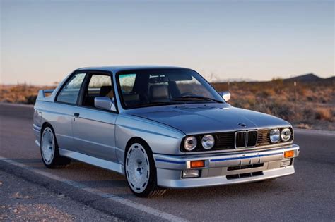 Vídeo Este Bmw M3 E30 Está Equipado Con El Motor V10 De Un M5 E60