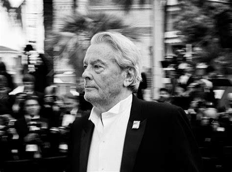 Ален Делон гепардът поглежда към залеза Eva Bg