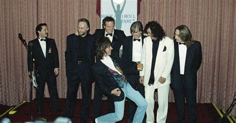 Page Stewart Y Jagger Rinden Homenaje A Jeff Beck Infobae