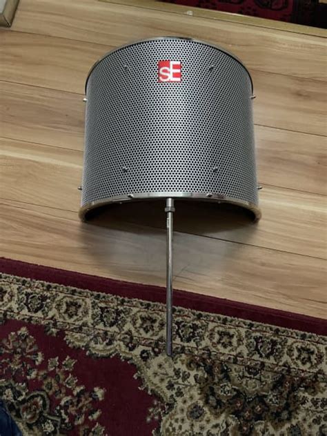 Se Electronics Reflection Filter Pro Portable Vocal Booth Microphone Dj Gear And Lighting In