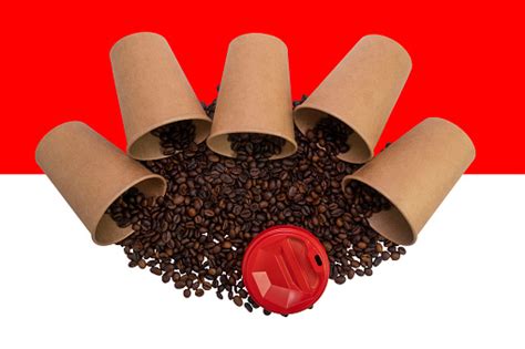 인도네시아 국기를 배경으로 볶은 커피 원두로 채워진 5개의 뒤집힌 일회용 종이컵 5가지 개체에 대한 스톡 사진 및 기타 이미지 5가지 개체 가득 찬 갈색 Istock