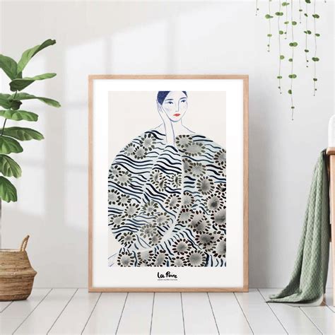 Постеры и картины ”ДЕВУШКА В ПЛАТЬЕ С ЦВЕТАМИ ” купить в Санкт Петербурге по цене 290 ₽ 3480