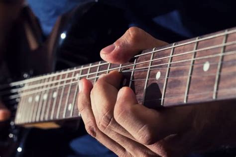 How To Bend Guitar Strings Without Hurting Your Fingers