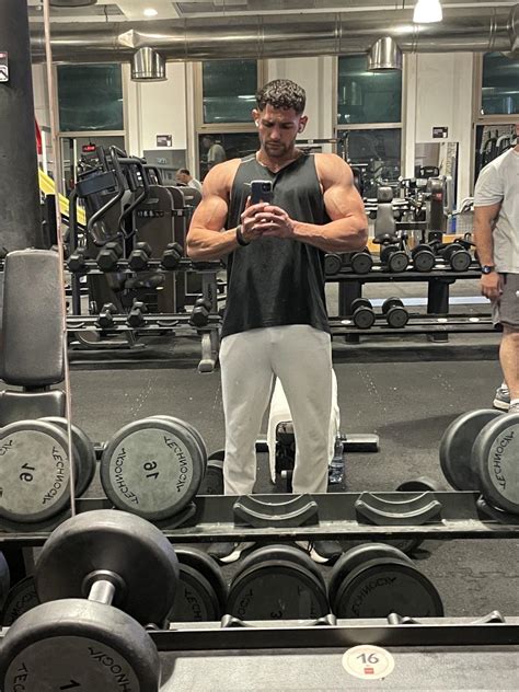 Hotmalegymaddicts