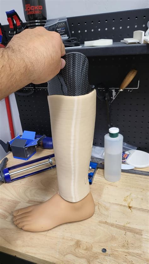 Protrctivecosmetic Cover For Below Knee Prosthesis R3dprinting