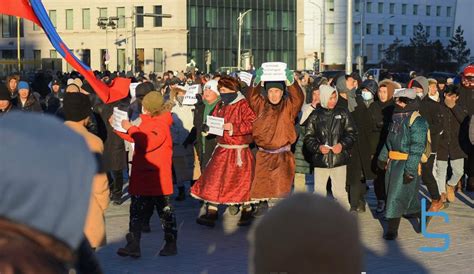 Нүүрсний хулгайчдын нэрсийг зарлахыг шаардсан жагсаал тав дахь өдрөө үргэлжилж байна