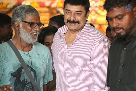 Fefsi Vijayan Son Wedding Reception Photos Photo 11 Of 20