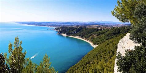 Riviera Del Conero And Colli Dellinfinito Wild Nature And Breathtaking Beaches Visititaly Eu