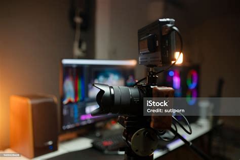 블로거 콘텐츠 제작자를 위한 카메라 장비 필름 제작 장비 편집자에 대한 스톡 사진 및 기타 이미지 편집자 마이크 색상 이미지 Istock