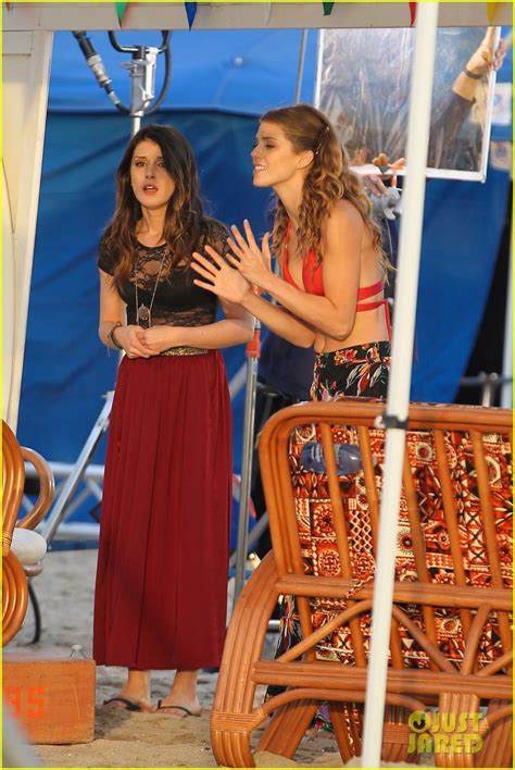 Shenae Grimes And Jessica Lowndes 90210 Set Photo 518580 Photo Gallery Just Jared Jr