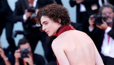 Timothee Chalamet Wraps Dune 2 With Desert Dad The Celeb Post
