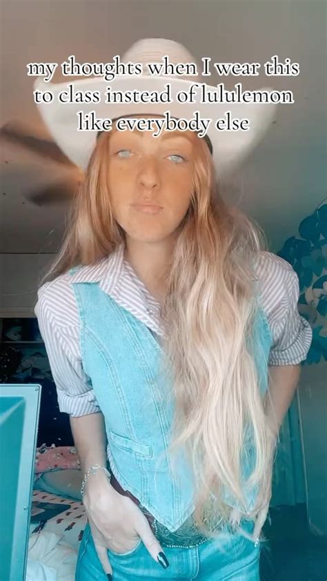 Avery Jones Western Lifestyle No Hate To Anyone Who Wears Lulu Just Not My Thing 😁 • • •