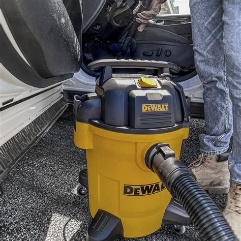 Dewalt Stealthsonic Quiet 9 Gallons 5 Hp Corded Wetdry Shop Vacuum