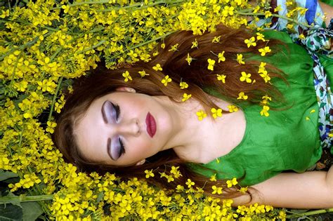 From Sleep Paralysis To Sleep Sex 6 Horrifying Things That Can Happen To You While You Re Asleep