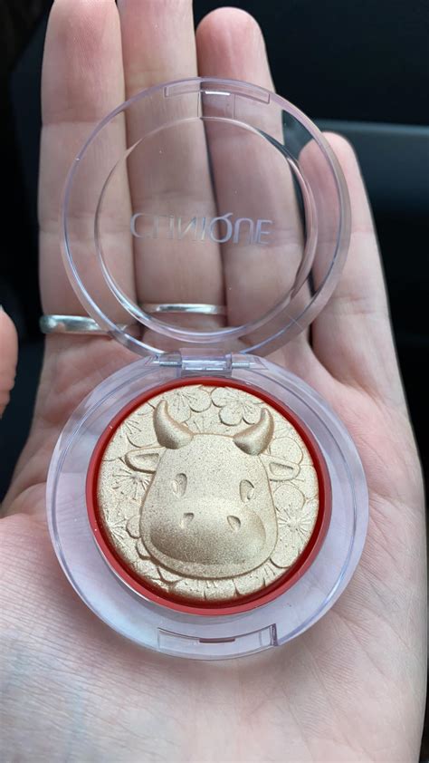 8 Best U Osuwari Images On Pholder Makeupflatlays Euro Skincare And Mysticmessenger